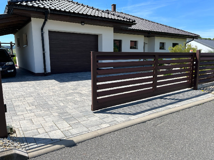 vjezdové brány a ploty
